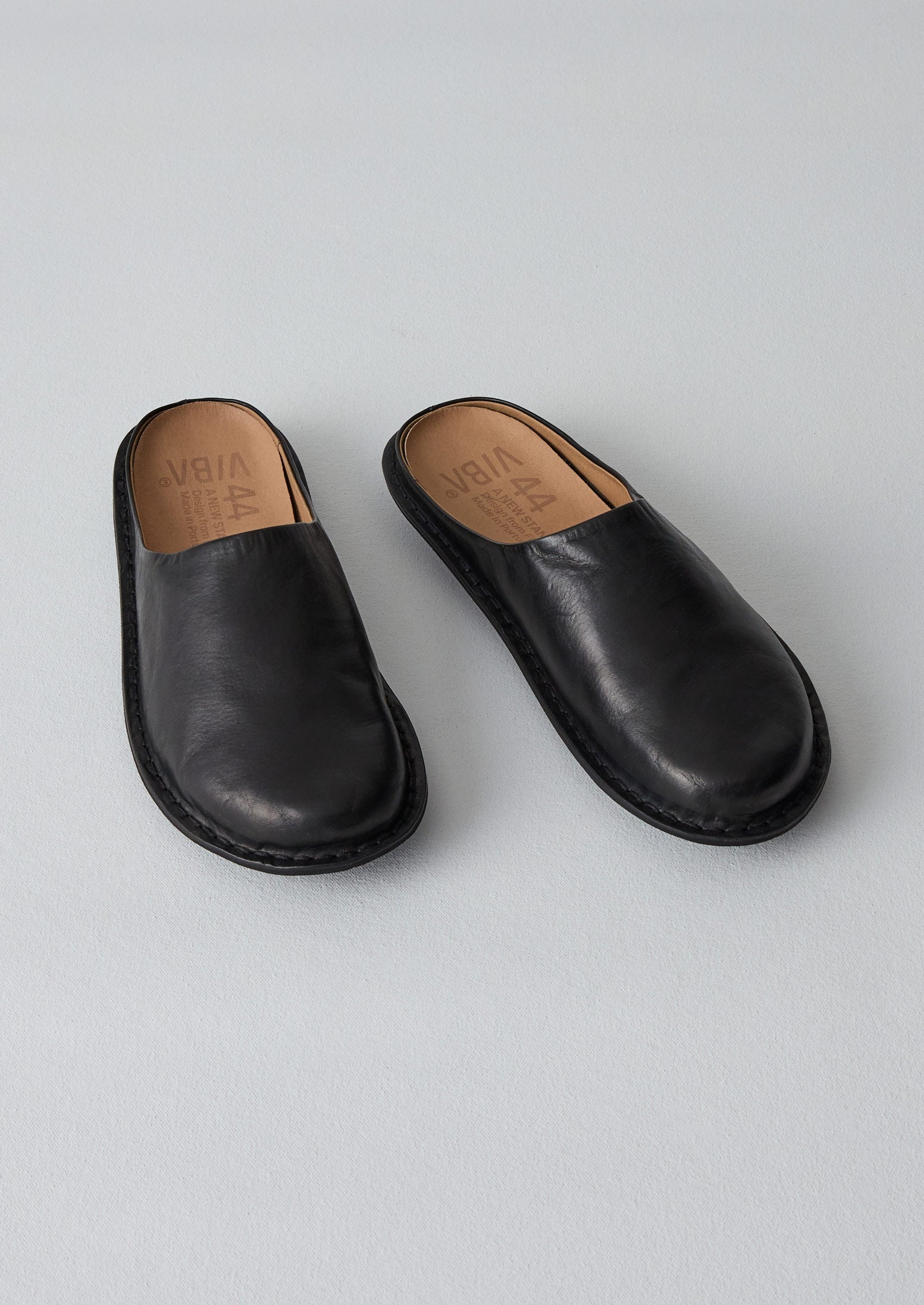 Vibae Mules | Black | TOAST